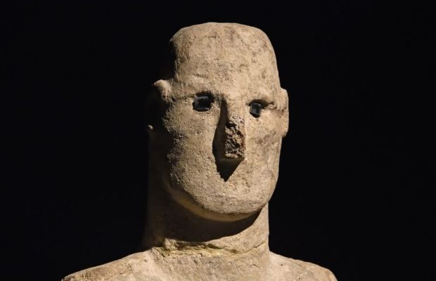 Bilinen İlk Gerçek Boyutlu İnsan Heykeli: Balıklıgöl Heykeli - Arkeofili